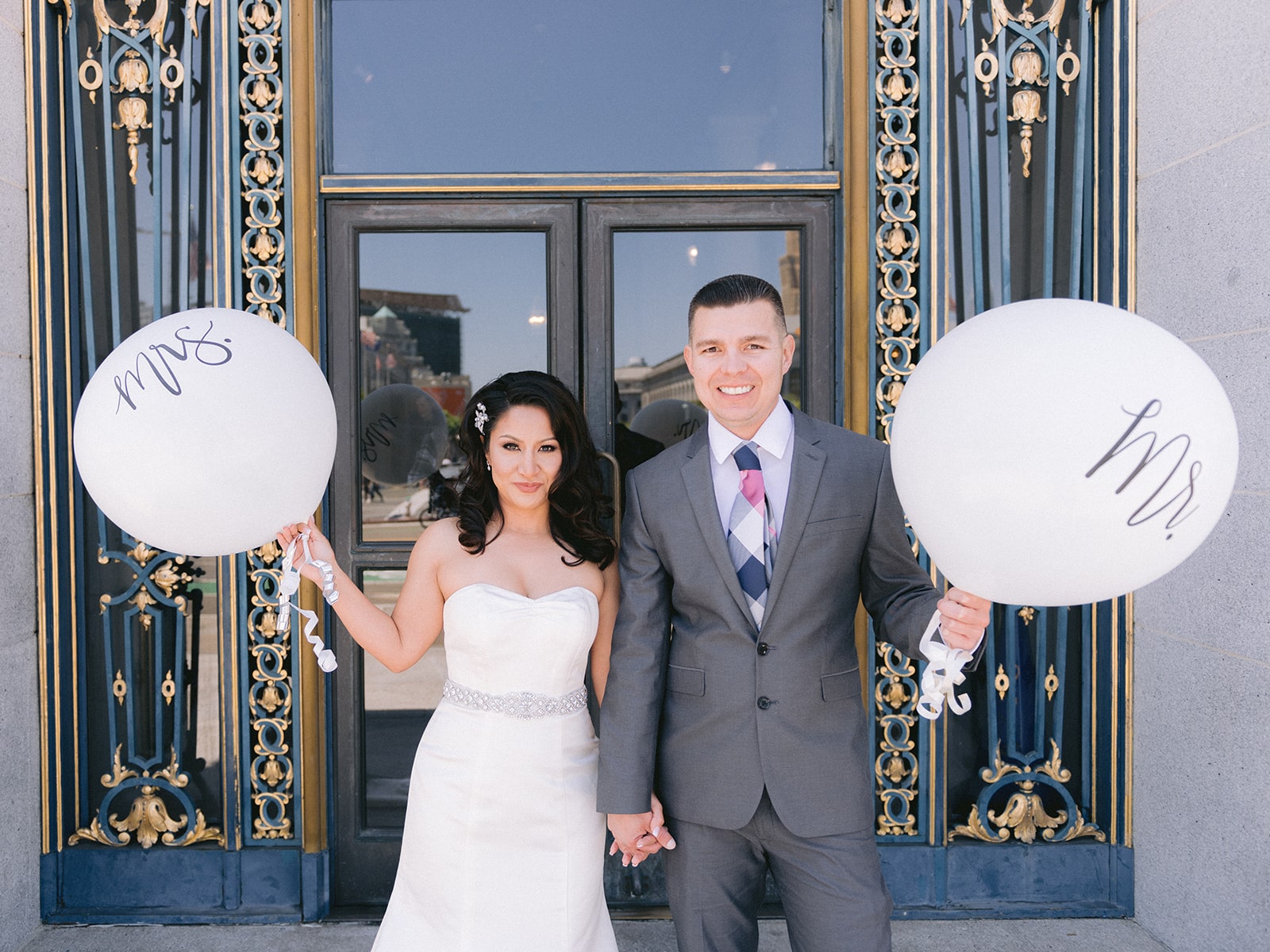 SF City Hall Elopement Photos of Sophia and Robert - Apollo Fotografie